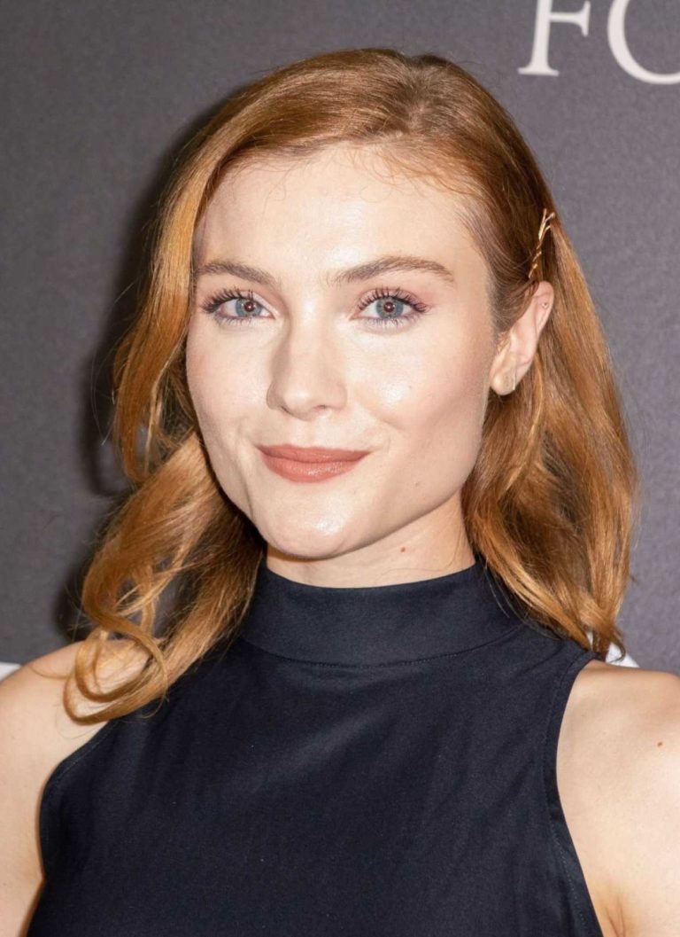 Skyler Samuels Attends Them That Follow Premiere in Los Angeles 07/30 ...