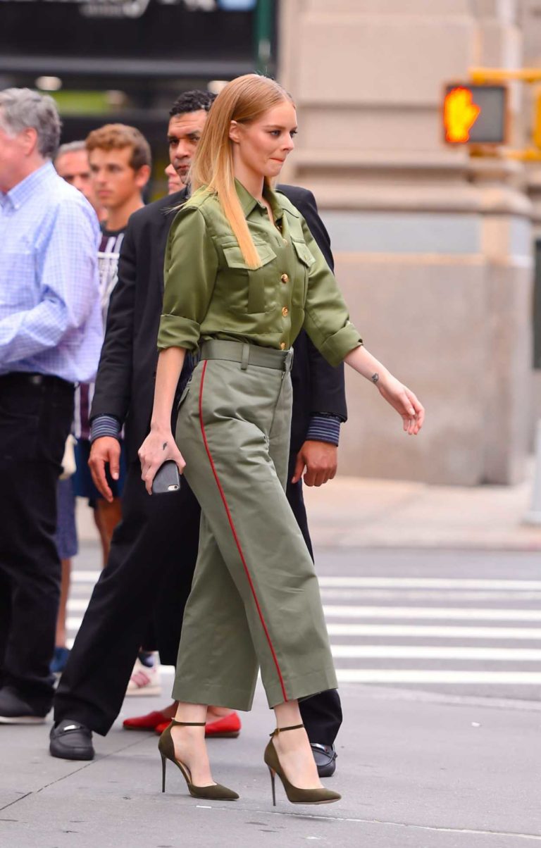 Samara Weaving in a Green Suit Leaves AOL Build Studio in New York City ...