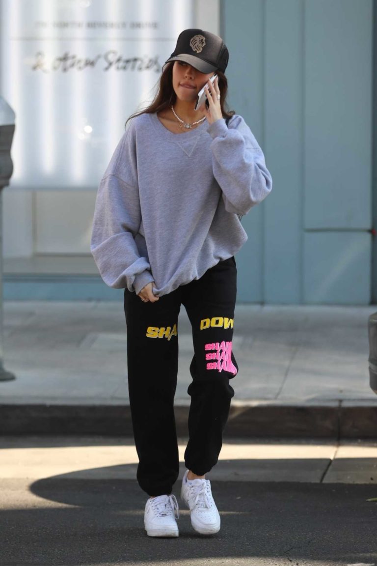 Madison Beer in a Black Cap Was Seen Out in Beverly Hills 11/04/2019 ...