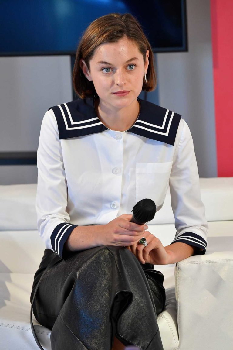 Emma Corrin Attends the Miu Miu Women’s Tales Press Conference During ...