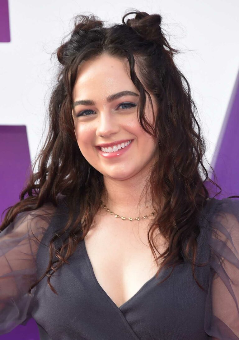 Mary Mouser Attends the Space Jam: A New Legacy Premiere at Regal LA ...