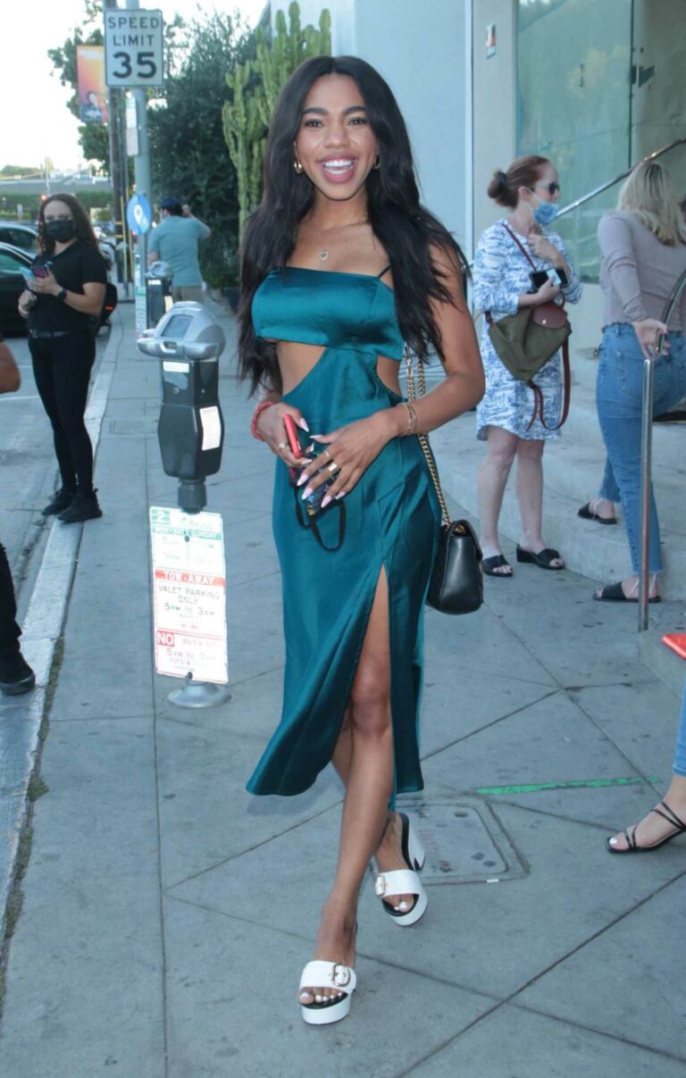 Teala Dunn – celebsla.com