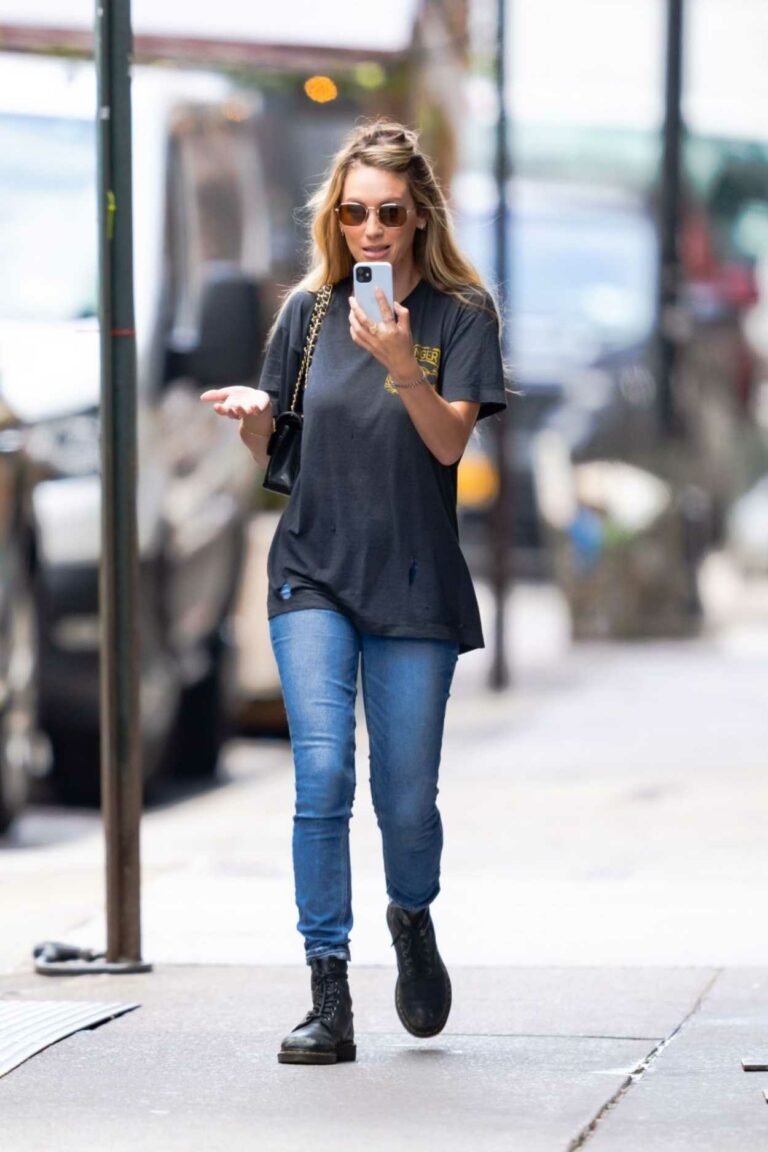 Dylan Penn – celebsla.com