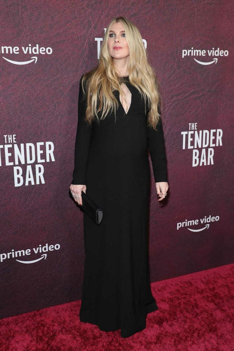 Lily Rabe – celebsla.com